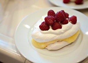 Easy Pavlova | Baked Bree