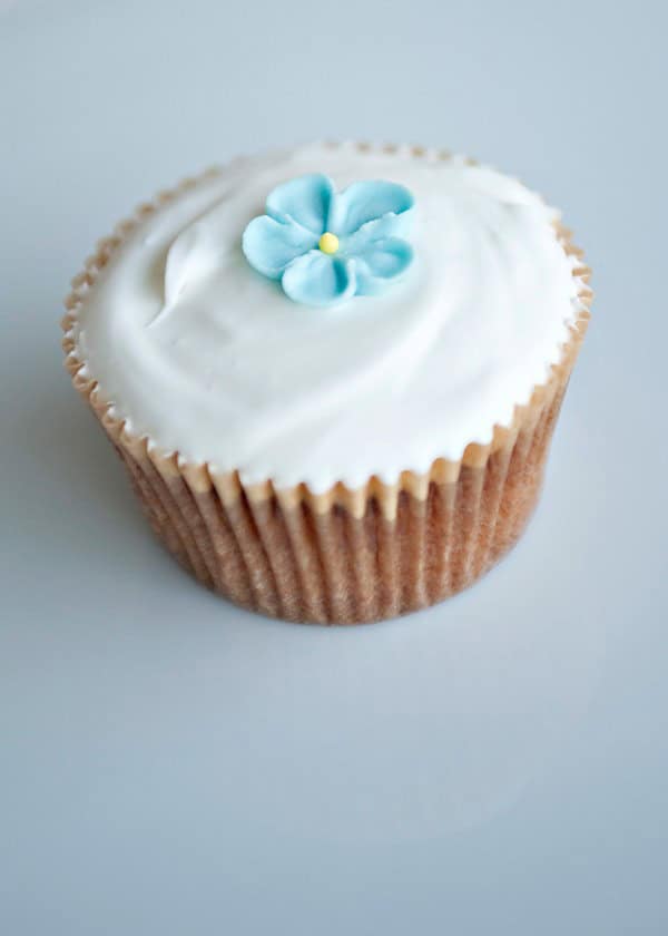 Simple Vanilla Cupcakes | Baked Bree