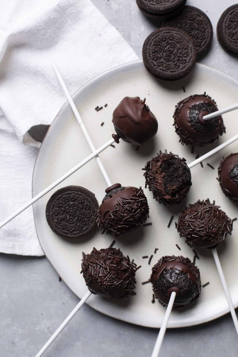 Oreo Cake Pops | Baked Bree