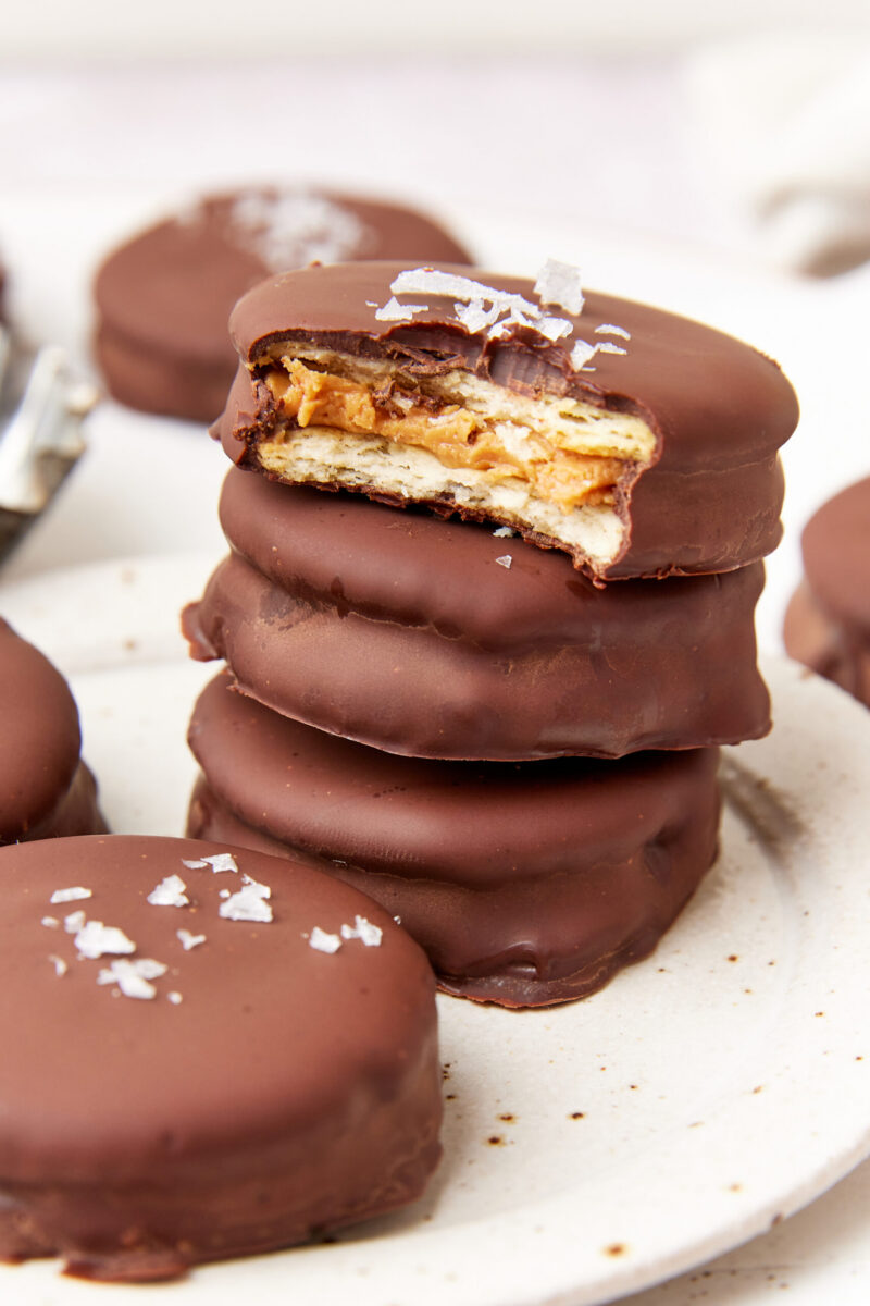 Chocolate-Covered Ritz Crackers | Baked Bree