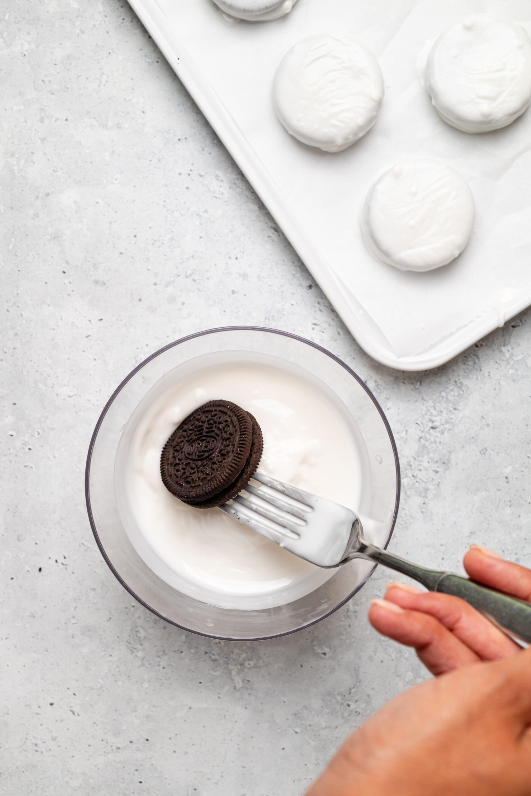 Chocolate-Dipped Oreos | Baked Bree